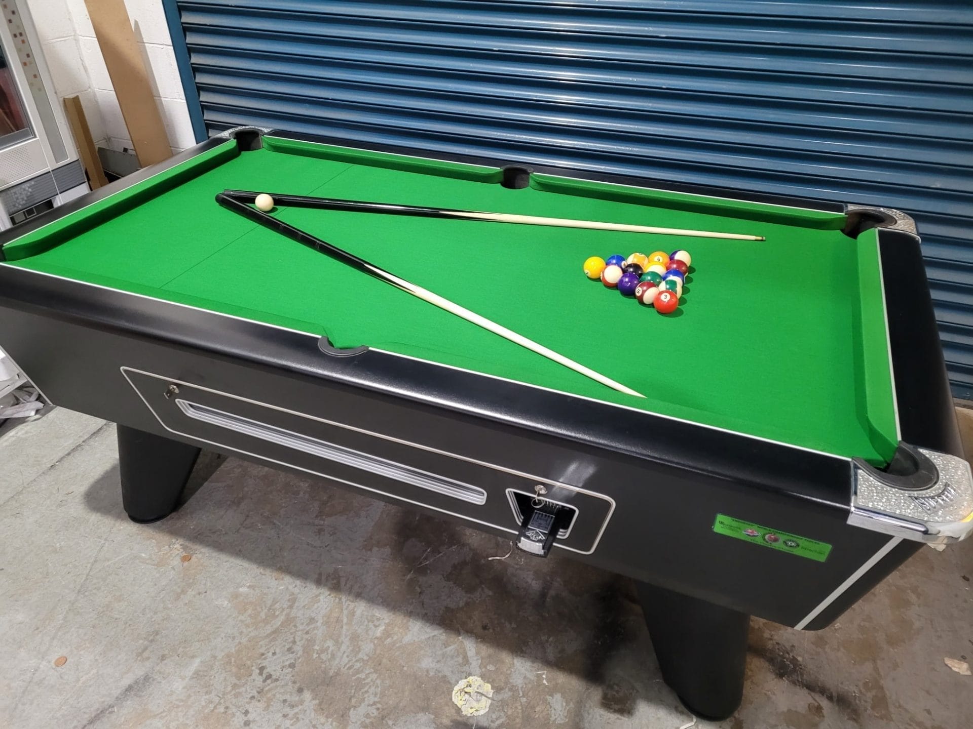 Supreme Winner 7x4 Pool in Black Ash - Electronic coin mech - Aztec Coin