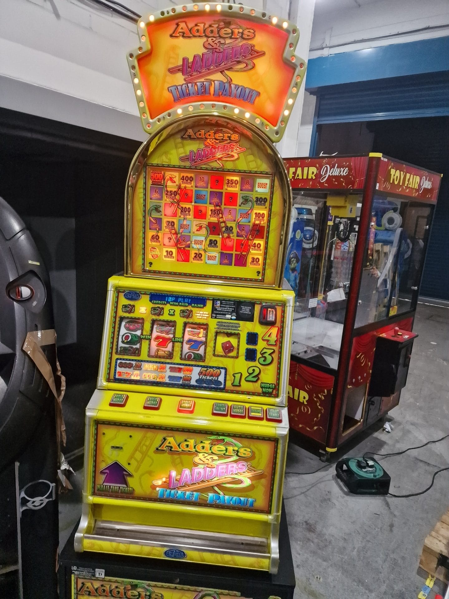 Adders and Ladders Arcade Fruit Machine - Ticket payout - Aztec Coin