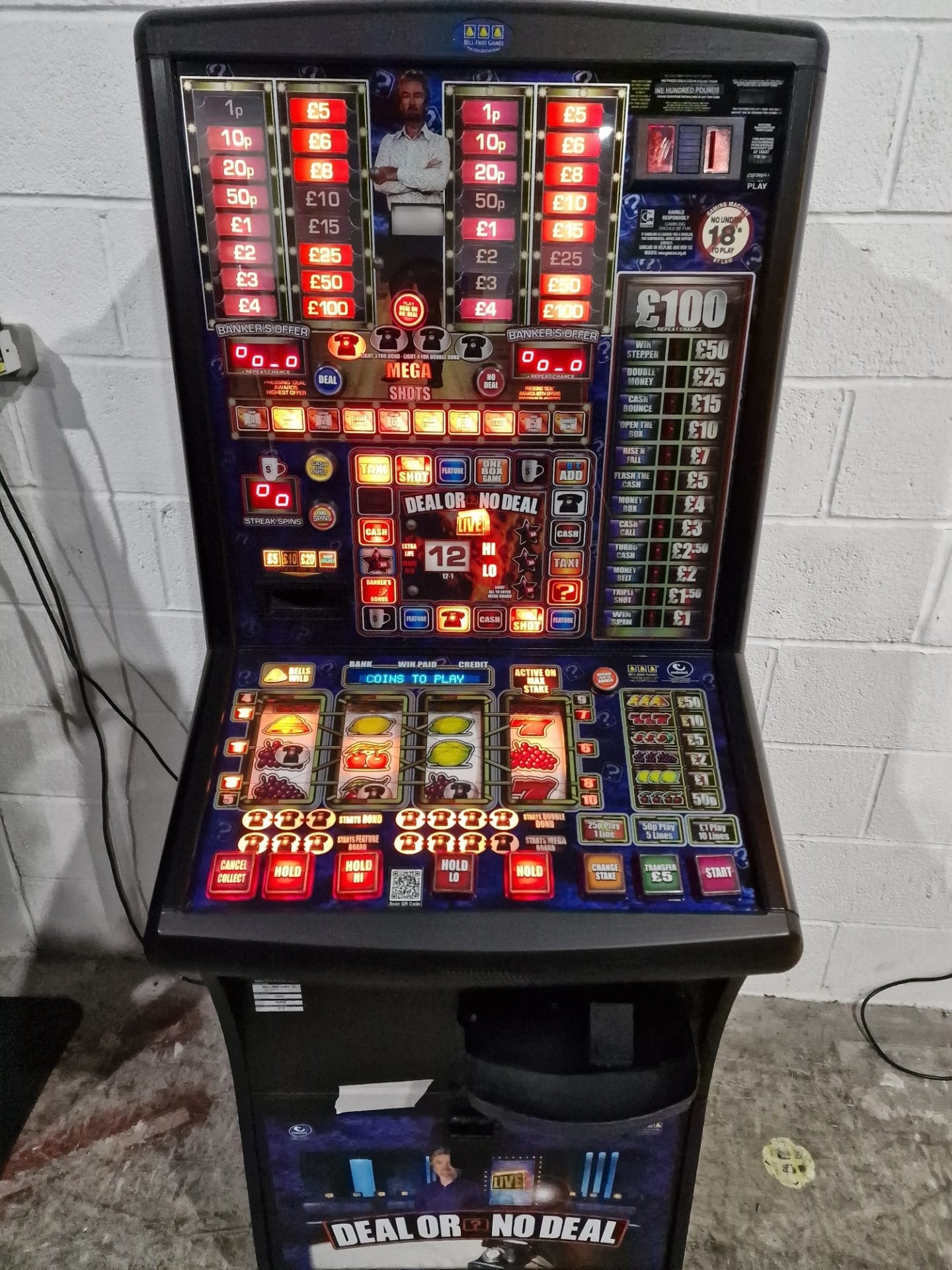 Deal or no Deal LIVE £100 Jackpot Pub Fruit Machine - Aztec Coin