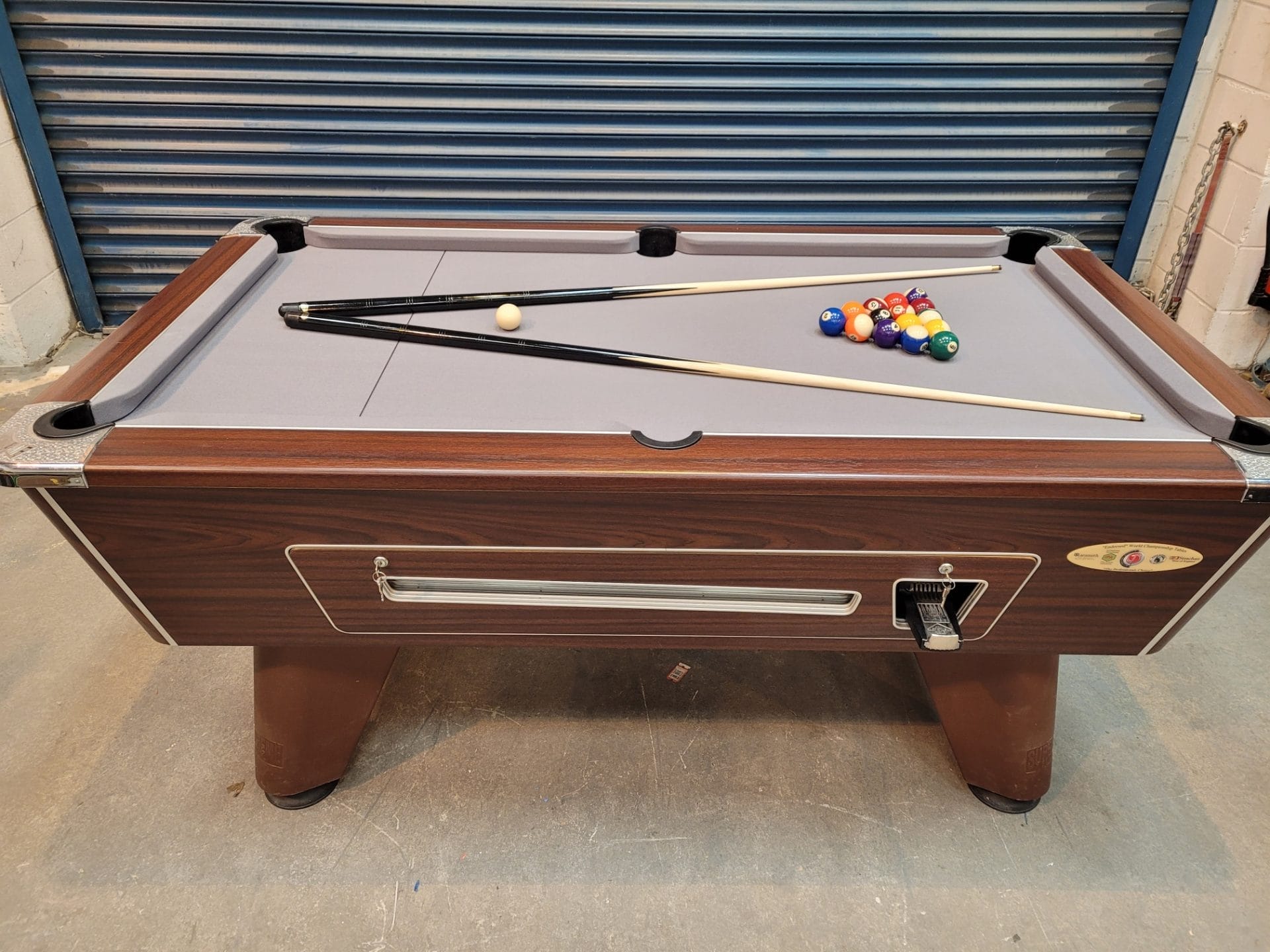 Supreme Winner Walnut 7x4 Pub Pool Table / Slate bed - Aztec Coin